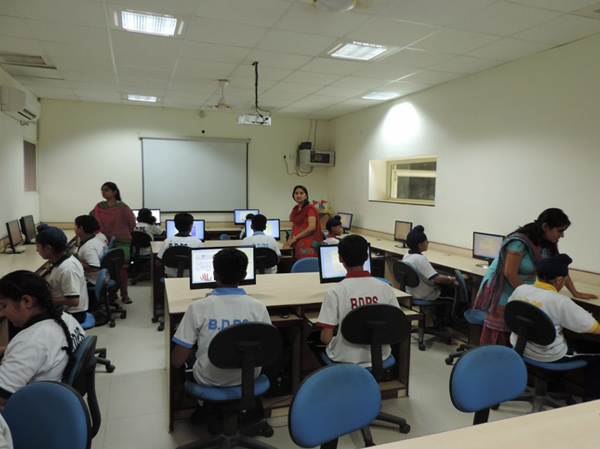 The school's Computer Rooms are well equipped wit the latest computers ...